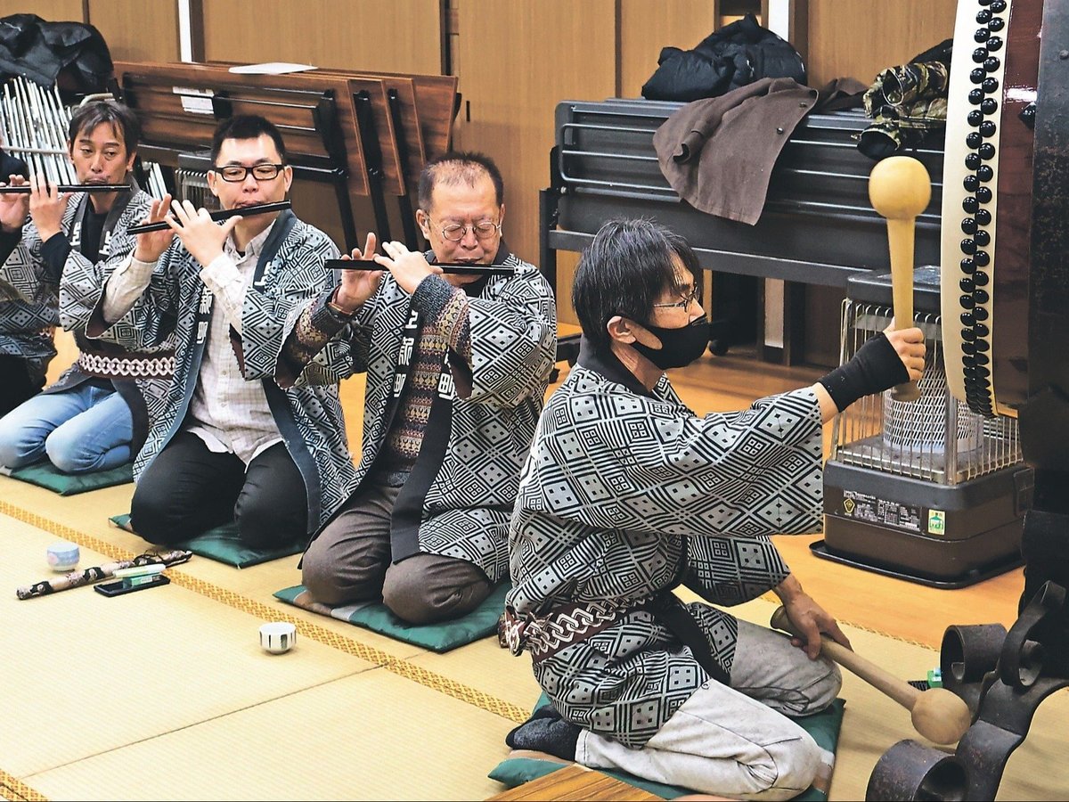 三味線や笛の音色響く 富山・八尾地域中心部、5月の祭りへ曳山囃子の寒稽古本格化｜北日本新聞webunプラス
