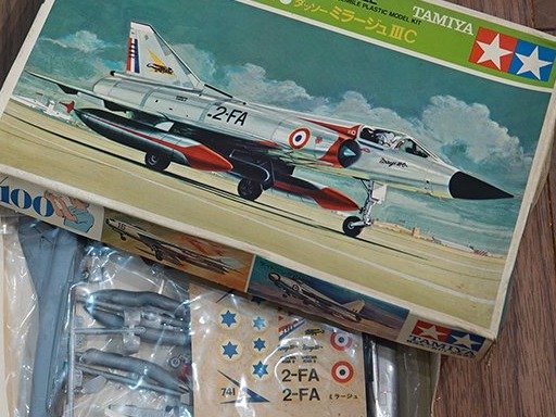 初めて作ったジェット戦闘機！【松井康真 プラモデルの世界①】｜北日本新聞webunプラス