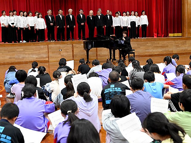 「歓喜の歌」一緒に歌おう 氷見第九合唱団が窪小で歌声披露、「1000人コンサート」向け指導｜北日本新聞webunプラス