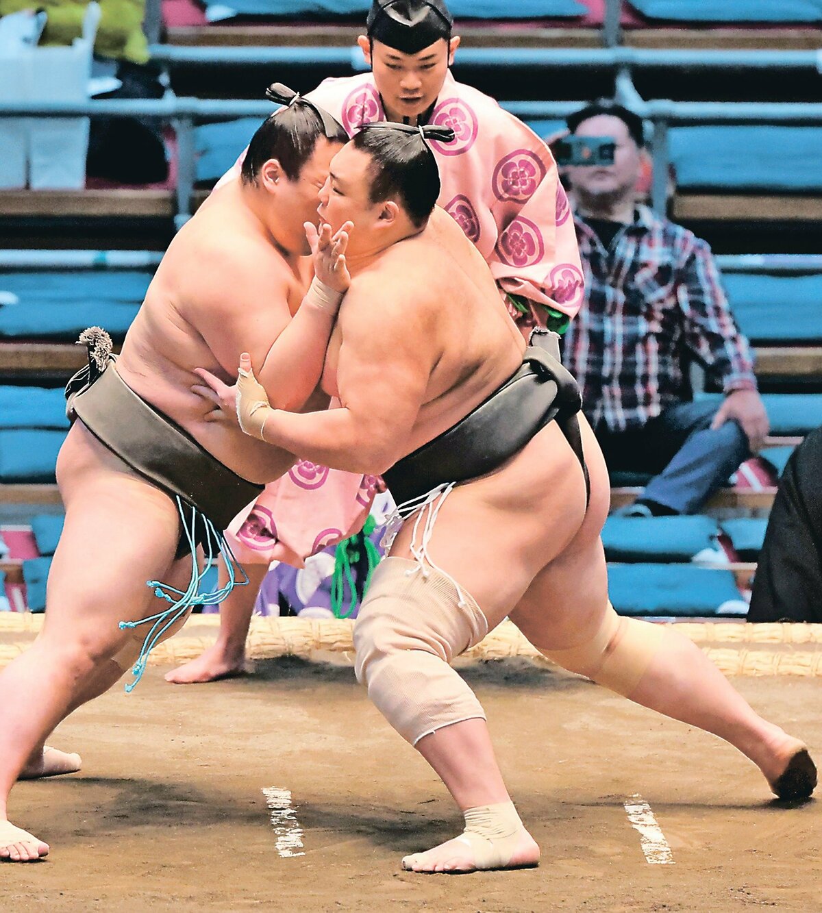 朝乃山、復帰戦白星 大相撲春場所、三段目で出場｜北日本新聞webunプラス