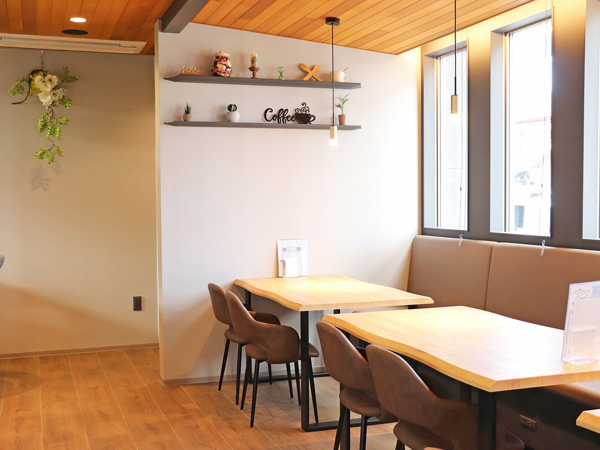 【注目の店】スイーツも食事もOK 楽しみ方いろいろ「cafe&patisserie 右膝のひととき。」（富山市）｜北日本新聞webunプラス