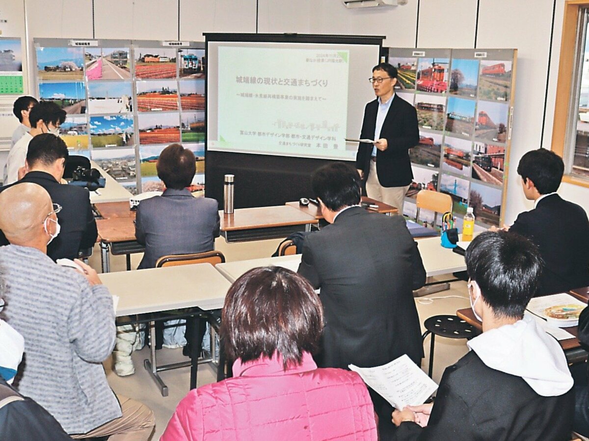 城端線の現状考える JR福光駅（南砺）で「駅なか授業」｜北日本新聞webunプラス