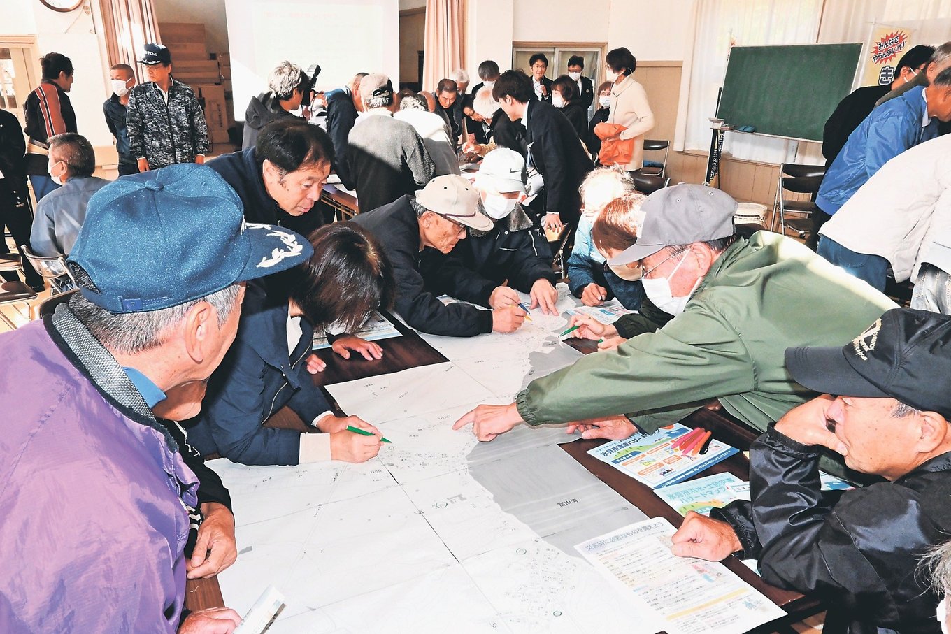津波発生したらどうする？ 氷見市女良地区、住民が避難経路確認｜北日本新聞webunプラス