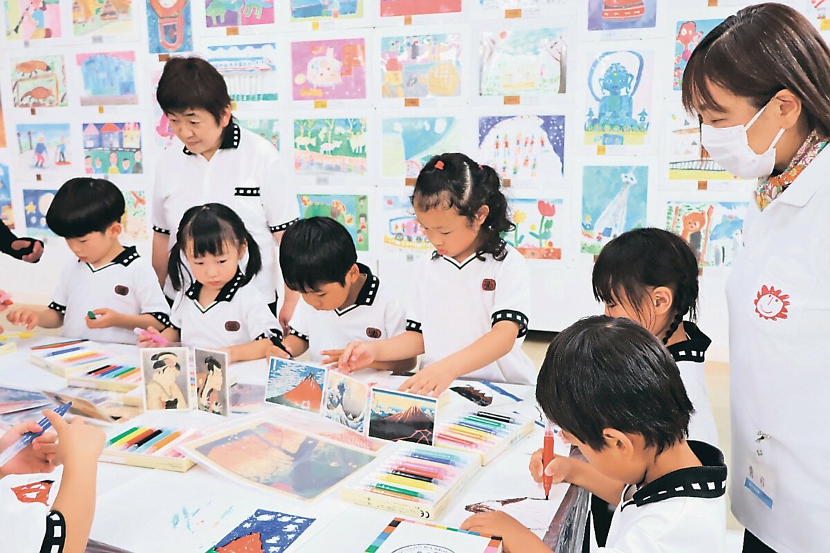 30ヵ国の児童画ずらり 高岡市美術館、名画模写するイベントも｜北日本新聞webunプラス