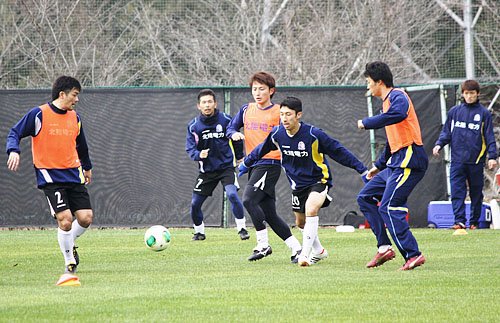 カターレ2次キャンプ開始、試合感覚磨く｜北日本新聞webunプラス