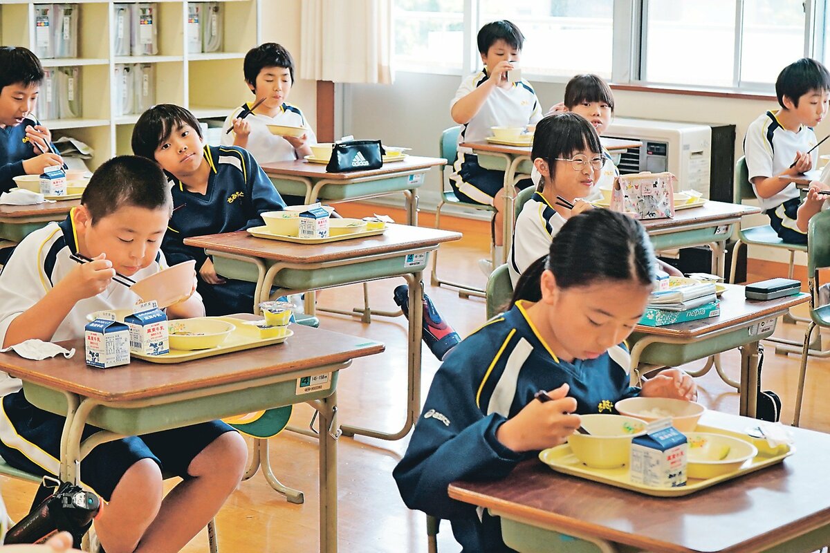 麦とろ麺おいしいね 農業法人「サンライス青木」が寄付、朝日町内3小中の給食で提供｜北日本新聞webunプラス