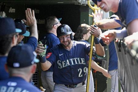 ローリーとソトが月間MVP｜北日本新聞webunプラス