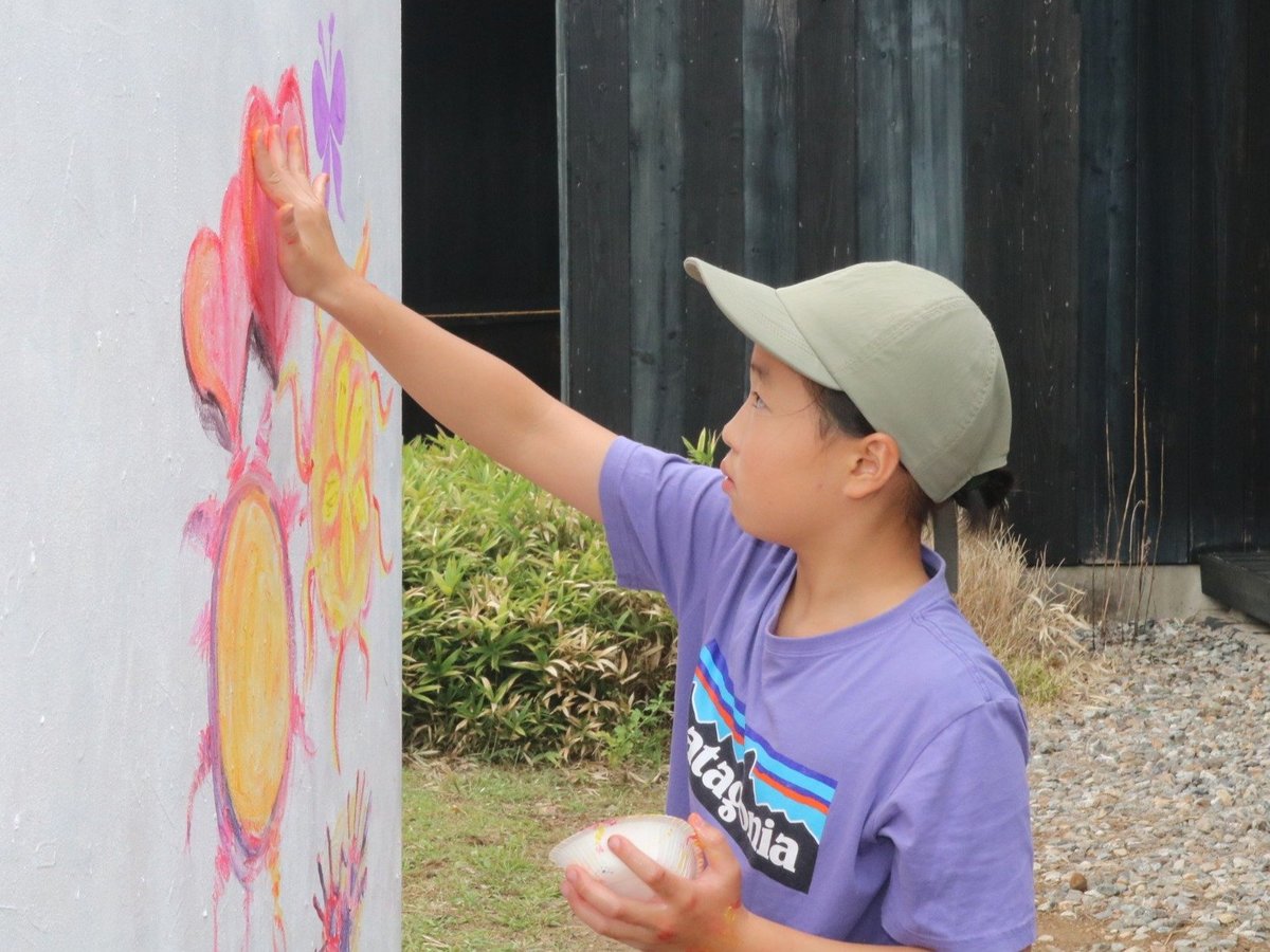 創造力豊か、自由に描く 富山でリビング・アート、家族で芸術体験｜北日本新聞webunプラス