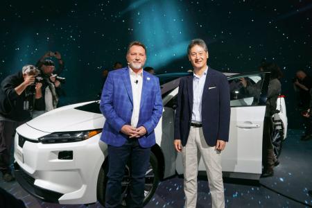 スバル、新型EVを披露｜北日本新聞webunプラス