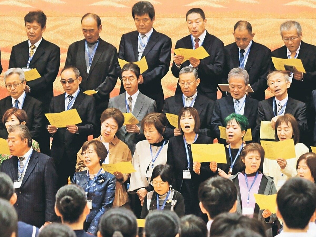 在校生と懐かしの校歌 小矢部・石動中「卒業50年の集い」に81人｜北日本新聞webunプラス