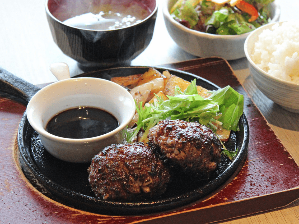 【注目の店】昼夜二つの顔を持つ店 上質な肉をかみ締める「金乃歩（きんのふ）」（高岡市）｜北日本新聞webunプラス