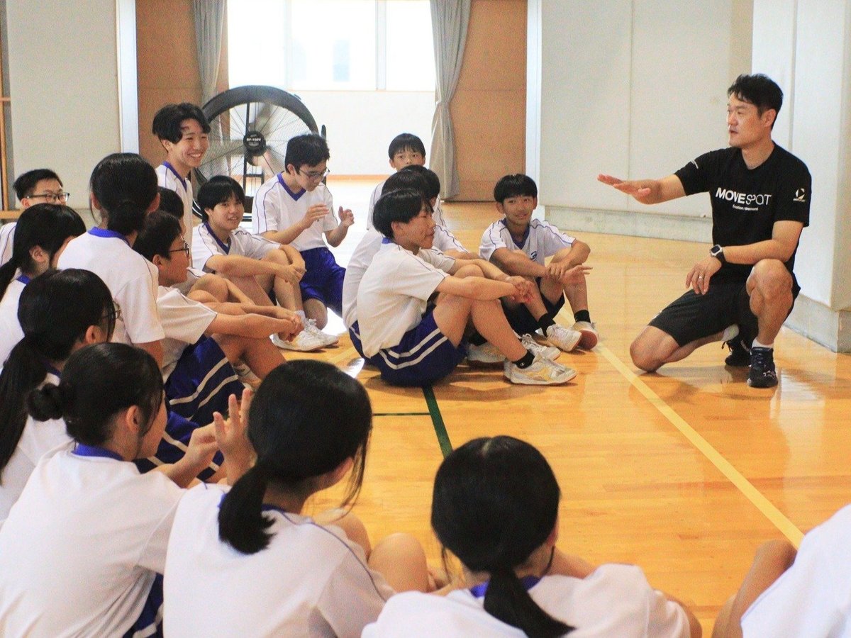 失敗恐れず挑戦して 元バレー選手・諸隈さん、滑川・早月中で講演｜北日本新聞webunプラス