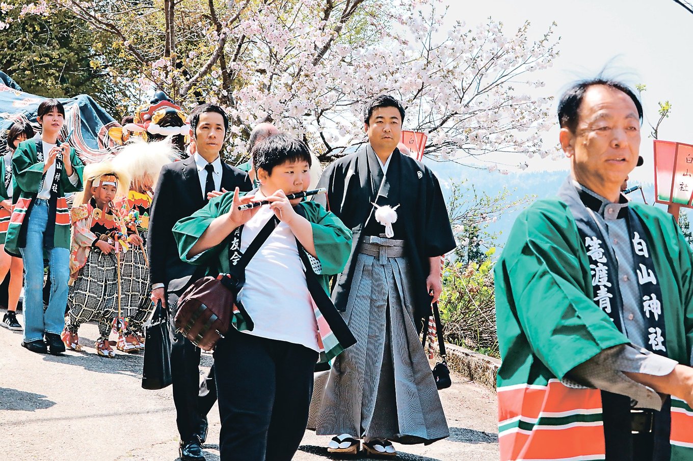 獅子舞助っ人に小6 南砺・篭渡集落隣地区の横山さん｜北日本新聞webunプラス
