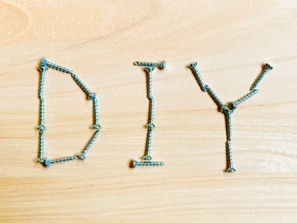 ビス頭がつぶれたら？穴が大きすぎた時は？【子どもと楽しむ 片付け＆DIY術（10）】 コノコト｜北日本新聞webunプラス