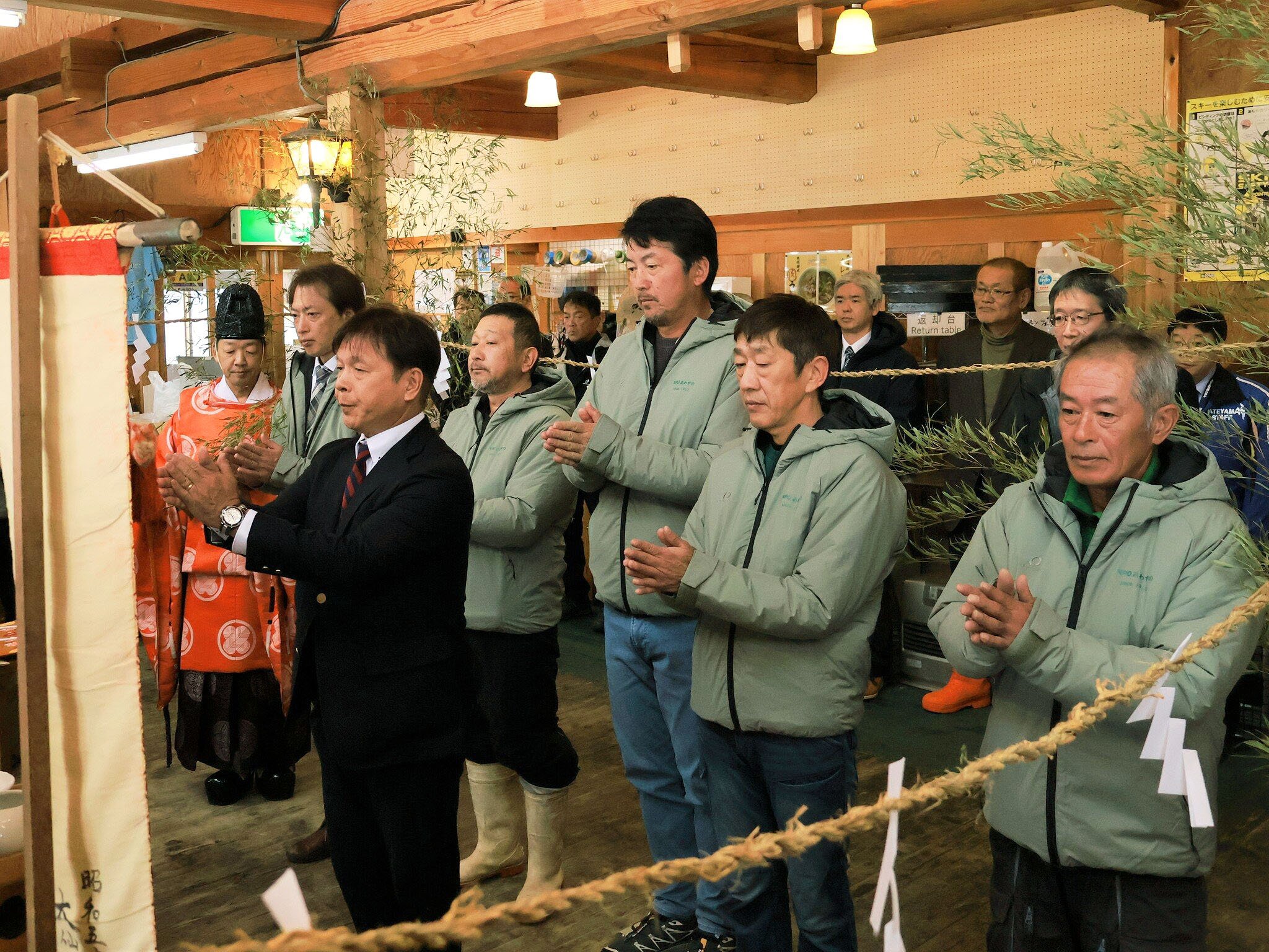 待ってた！初滑り あわすのスキー場（富山）、プレオープン｜北日本新聞webunプラス