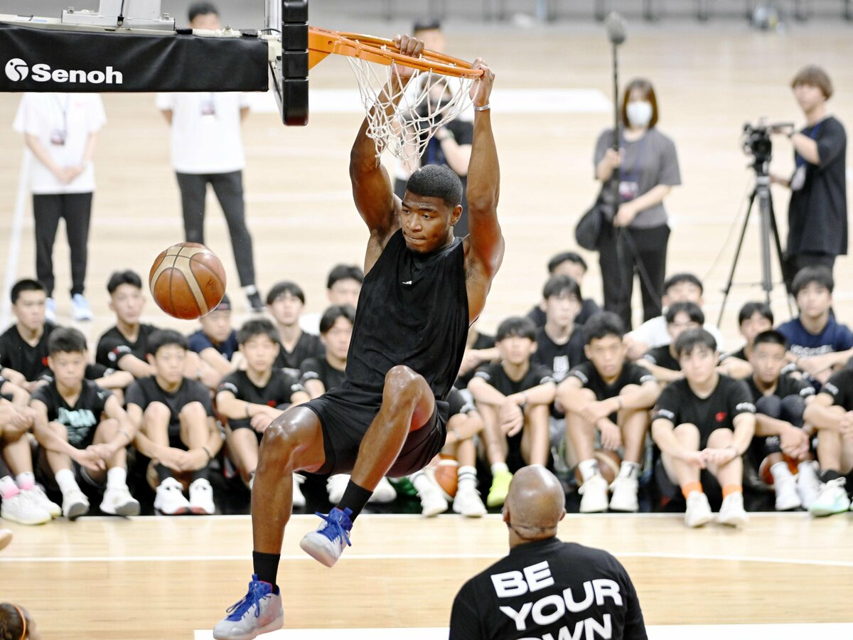 八村、NBAの練習披露 中高生指導キャンプ「仲良しでも競争心を」｜北日本新聞webunプラス