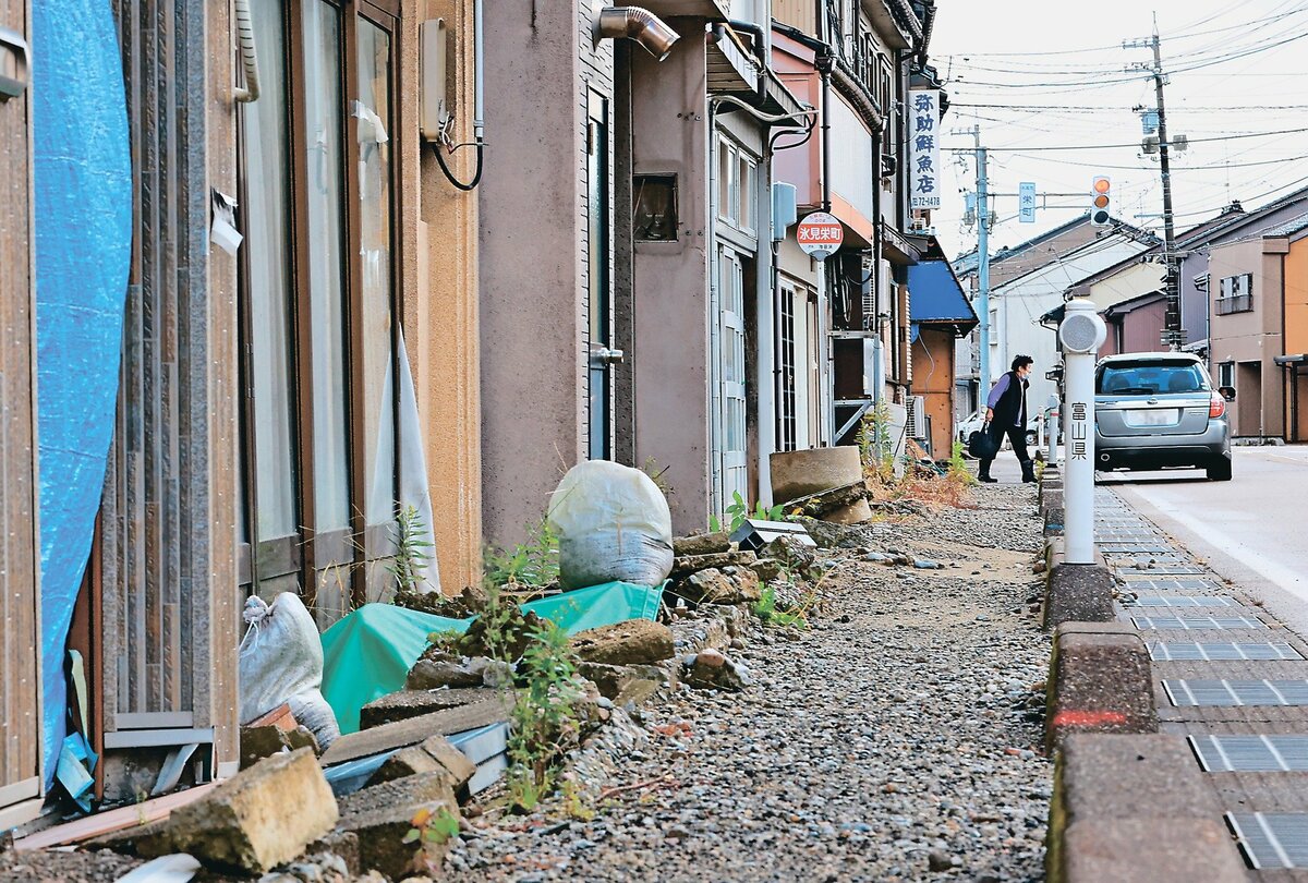 突然の揺れ不安な夜、氷見で悲痛な声「またか」「眠れなかった」 県内震度4｜北日本新聞webunプラス