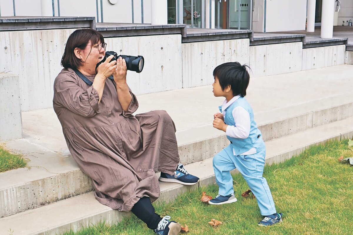 撮影中動き回っていいんだよ、「ハンデっ子撮影会」開く フォトグラファー・諏訪美紀さん（富山）｜北日本新聞webunプラス