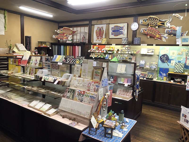 桂樹舎で手すき和紙作り【Let‘s go 産業観光】 コノコト｜北日本新聞webunプラス