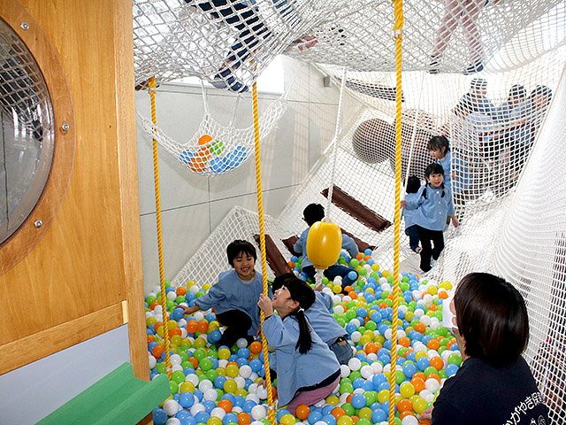 立山町の防災・子育て拠点「アカリエ」完成 20日から一般利用｜北日本新聞webunプラス