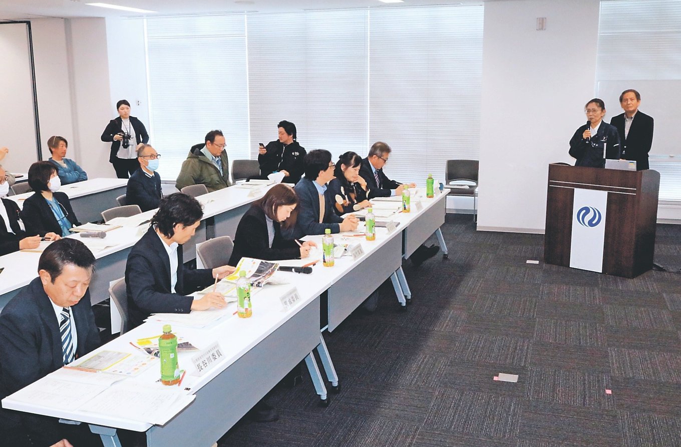 市制20年・協働テーマ、9団体がアイデアPR 射水市公募提案型審査会｜北日本新聞webunプラス