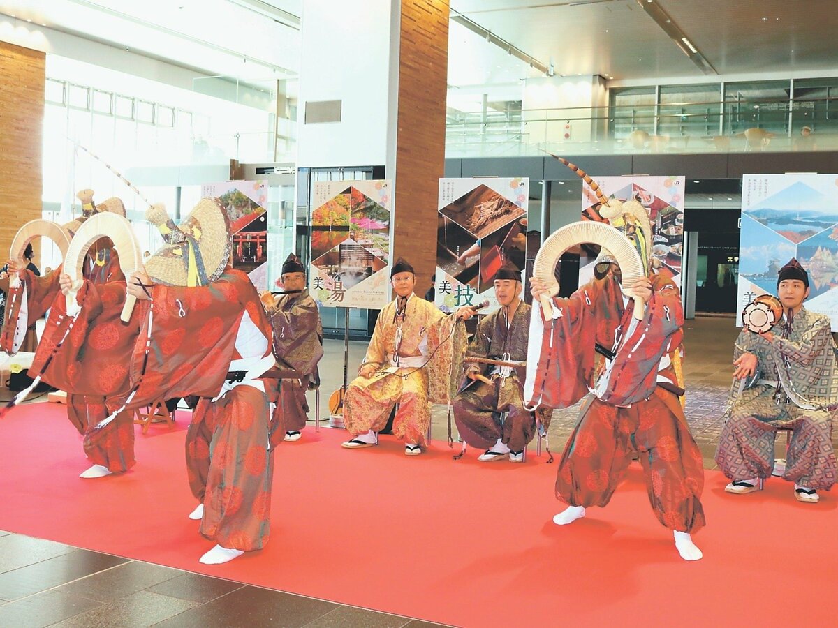 伝統芸能で富山PR 北陸観光キャンペーンスタート、県内新幹線各駅で歓迎イベント｜北日本新聞webunプラス