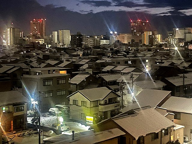 氷点下の冷え込み、雪解けず 県内22、23日に再び大雪の恐れ｜北日本新聞webunプラス