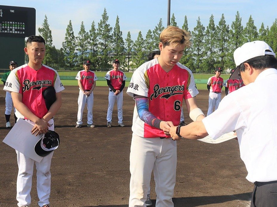 砺波卍リベンジャーズ2年ぶり優勝 朝間野球砺波市大会｜北日本新聞webunプラス
