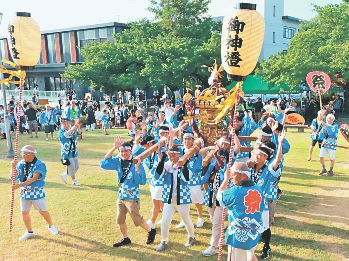 みこし威勢良く練り回す 射水で下条川祭り｜北日本新聞webunプラス