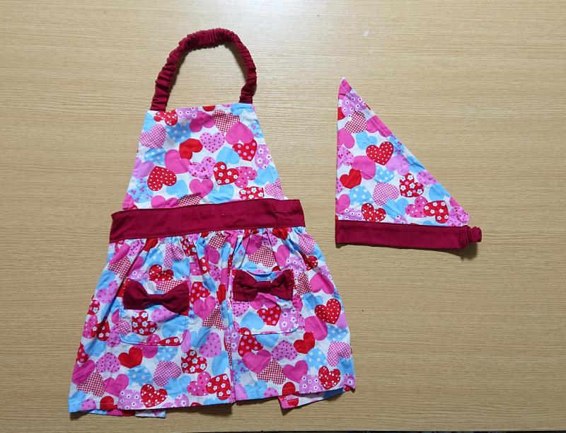 上からかぶるだけのエプロン コノコト｜北日本新聞webunプラス