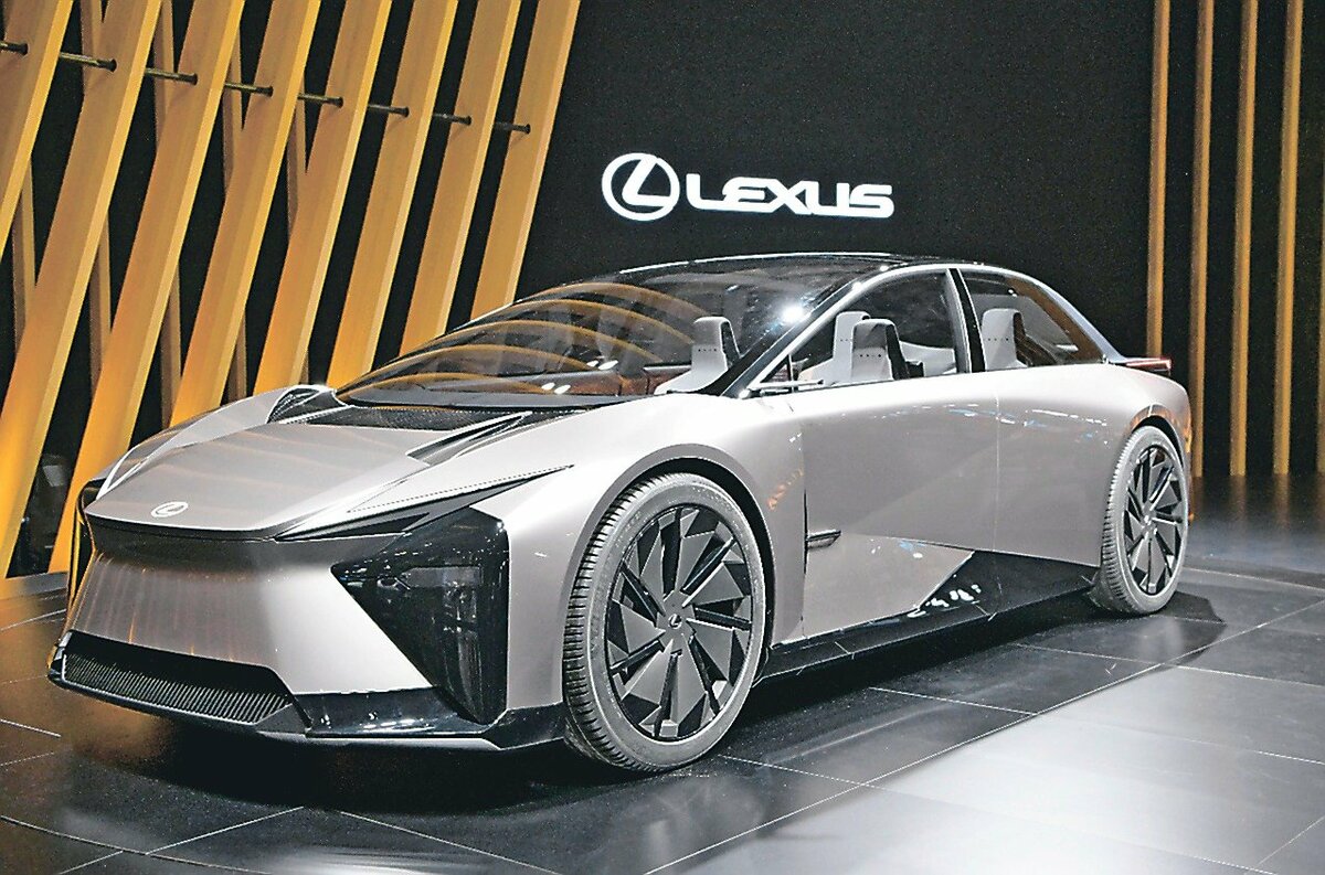 トヨタ、次世代EV生産延期 世界需要減速、27年半ばに｜北日本新聞webunプラス