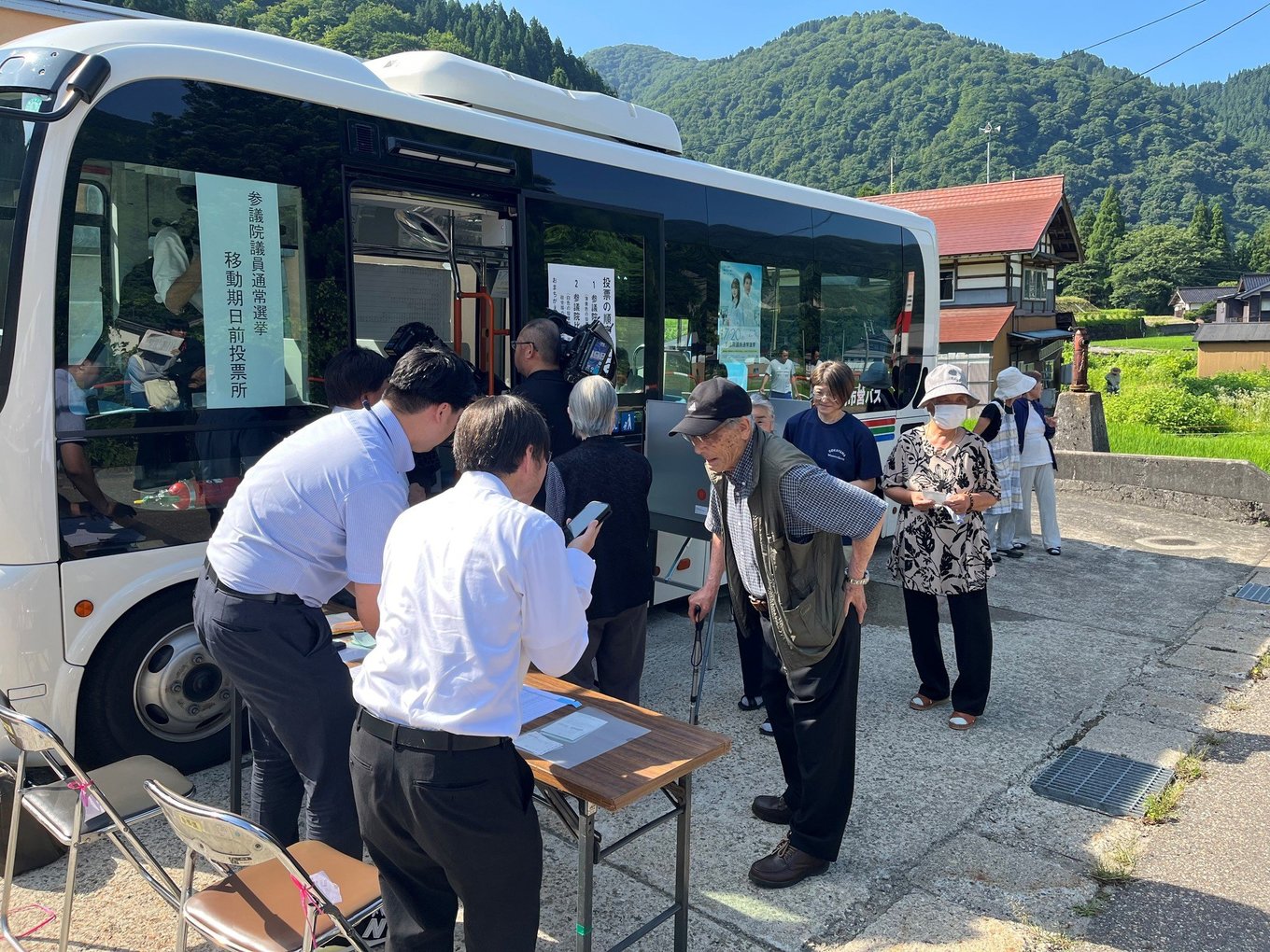 五箇山に移動式の期日前投票所 参院選で南砺市、投票所廃止の6ヵ所で1日限定｜北日本新聞webunプラス