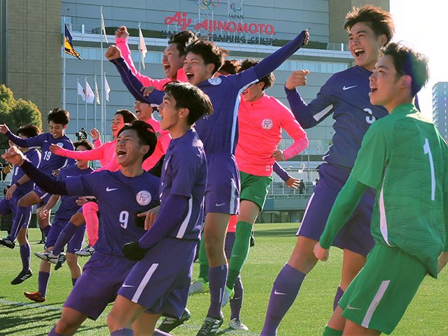 龍谷富山が初陣飾る、PK戦で那覇西破る 全国高校サッカー、松山北と31日2回戦｜北日本新聞webunプラス