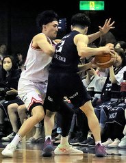 グラウジーズ、B2優勝へ王手 プレーオフ決勝、A千葉に98－92で勝利｜北日本新聞webunプラス
