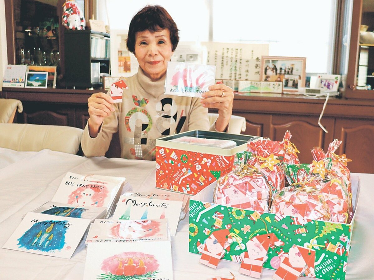 サンタのしおりでエール 富山の押し花作家・中川さん、地震で被災した石川の子どもたちへ｜北日本新聞webunプラス