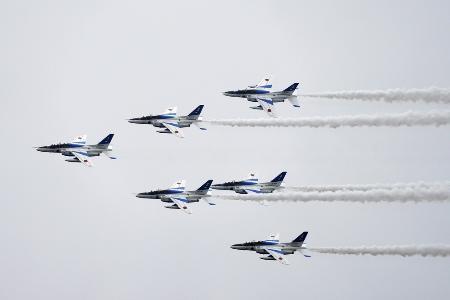 ブルーインパルス万博上空飛行へ｜北日本新聞webunプラス