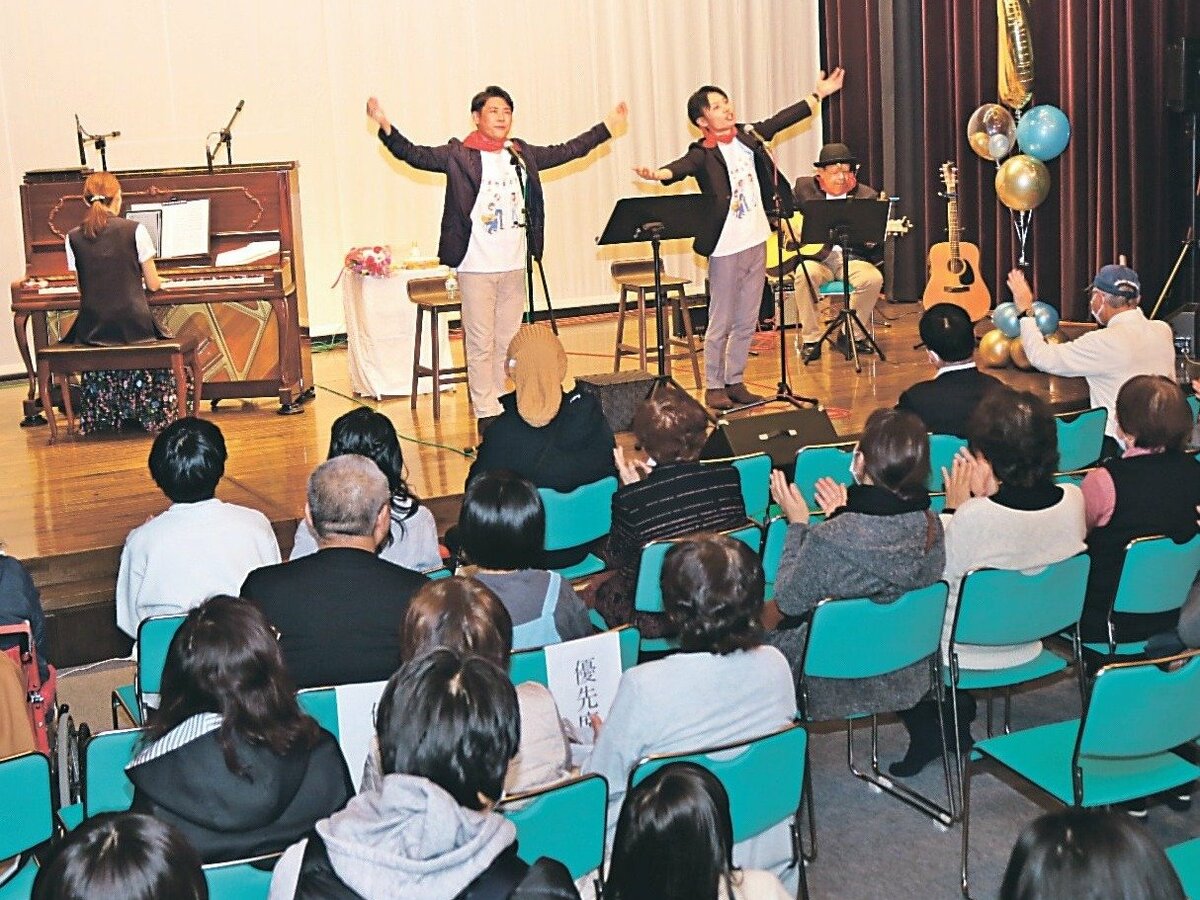 歌と演奏で観客魅了 くまの音楽堂結成10周年、砺波でコンサート｜北日本新聞webunプラス