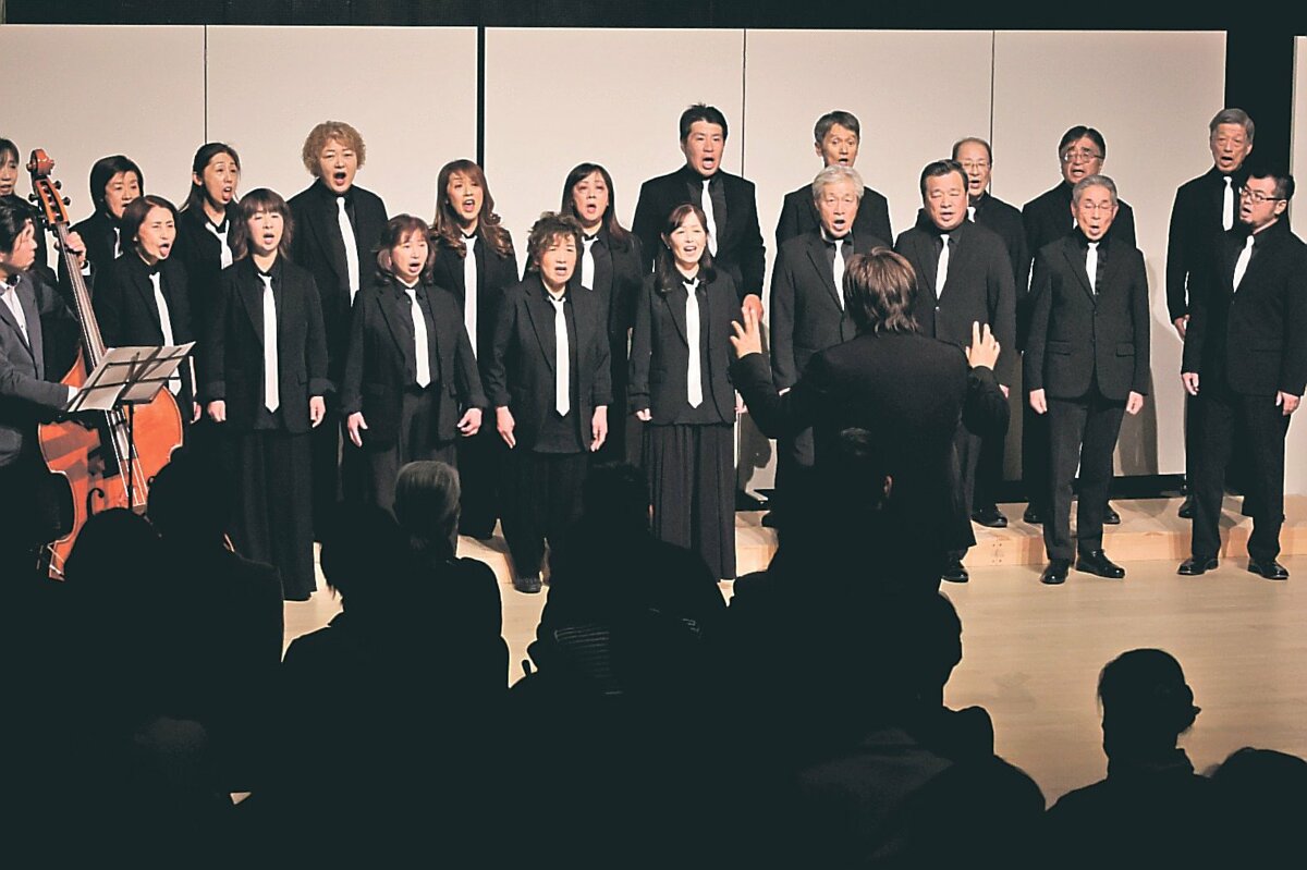 澤武さん指揮、歌声軽快 氷見でジングフォーゲルコンサート｜北日本新聞webunプラス