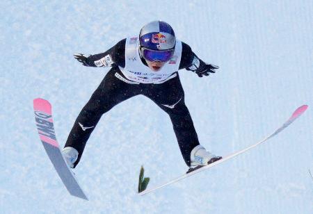 W杯ジャンプ、小林陵侑7位通過｜北日本新聞webunプラス