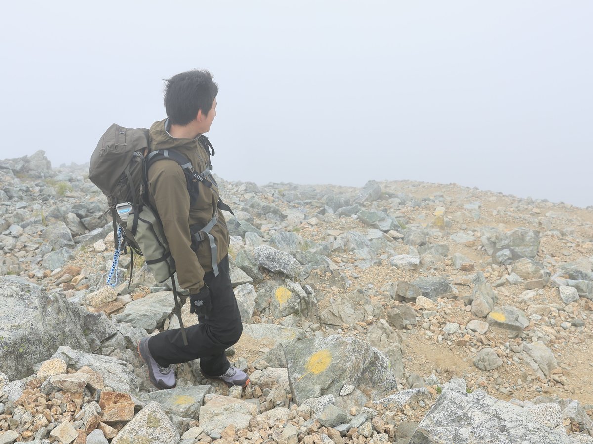 雄山山頂で待っていた二つの幸運 新人記者が小学生以来の立山登山｜北日本新聞webunプラス