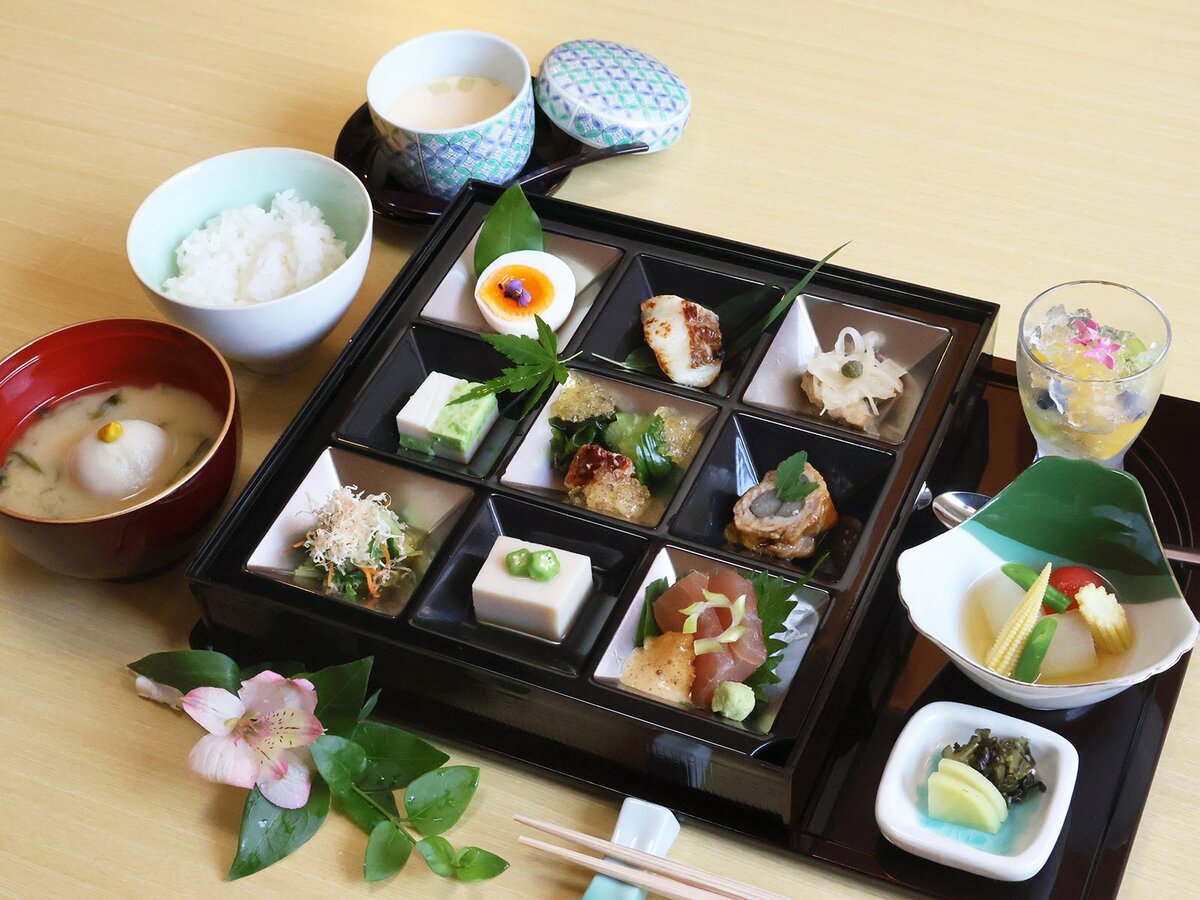 【注目の店】繊細な和の御膳で 本格的な日本料理を気軽に「侑旬鵜坂（ゆうしゅんうさか）」（富山市）｜北日本新聞webunプラス