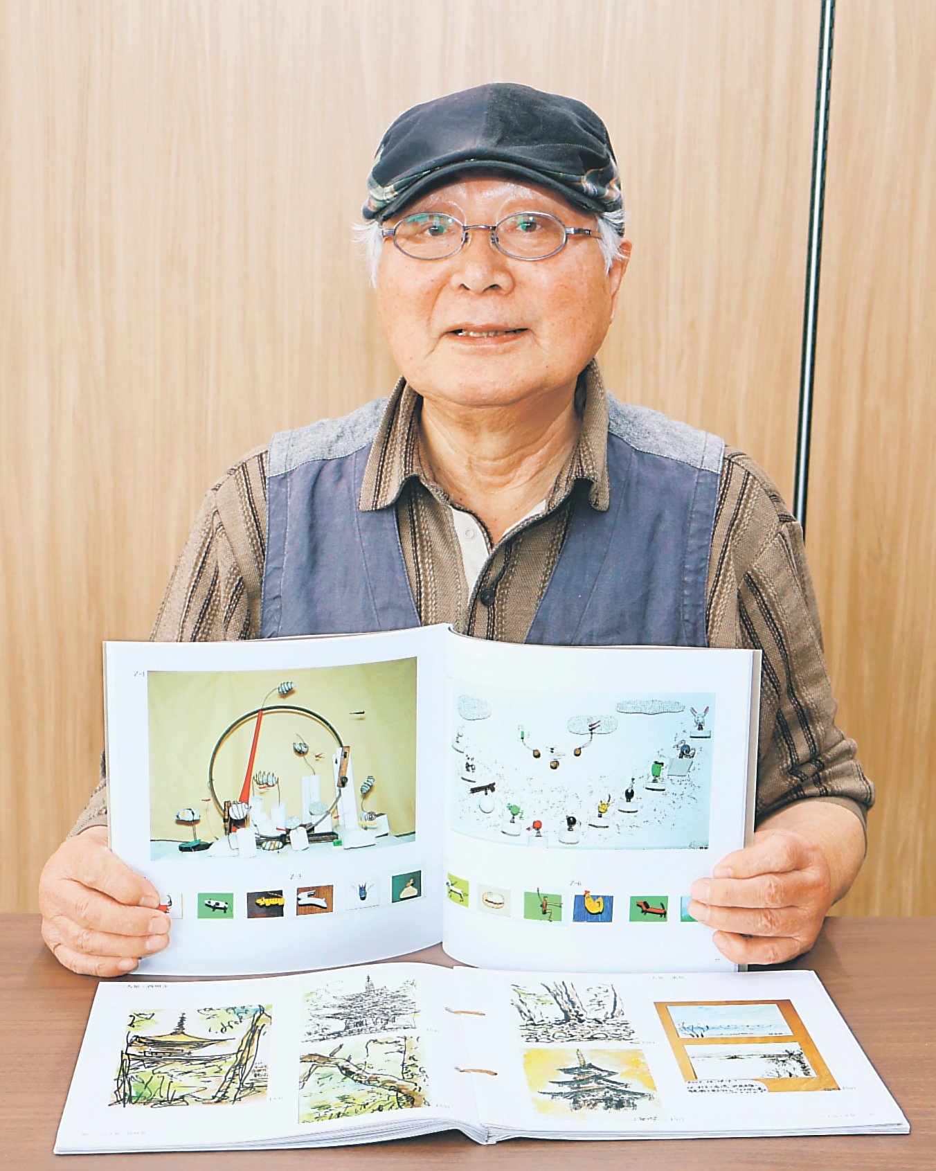 「人生の集大成」作品集 村さん、趣味のアート275点収録｜北日本新聞webunプラス