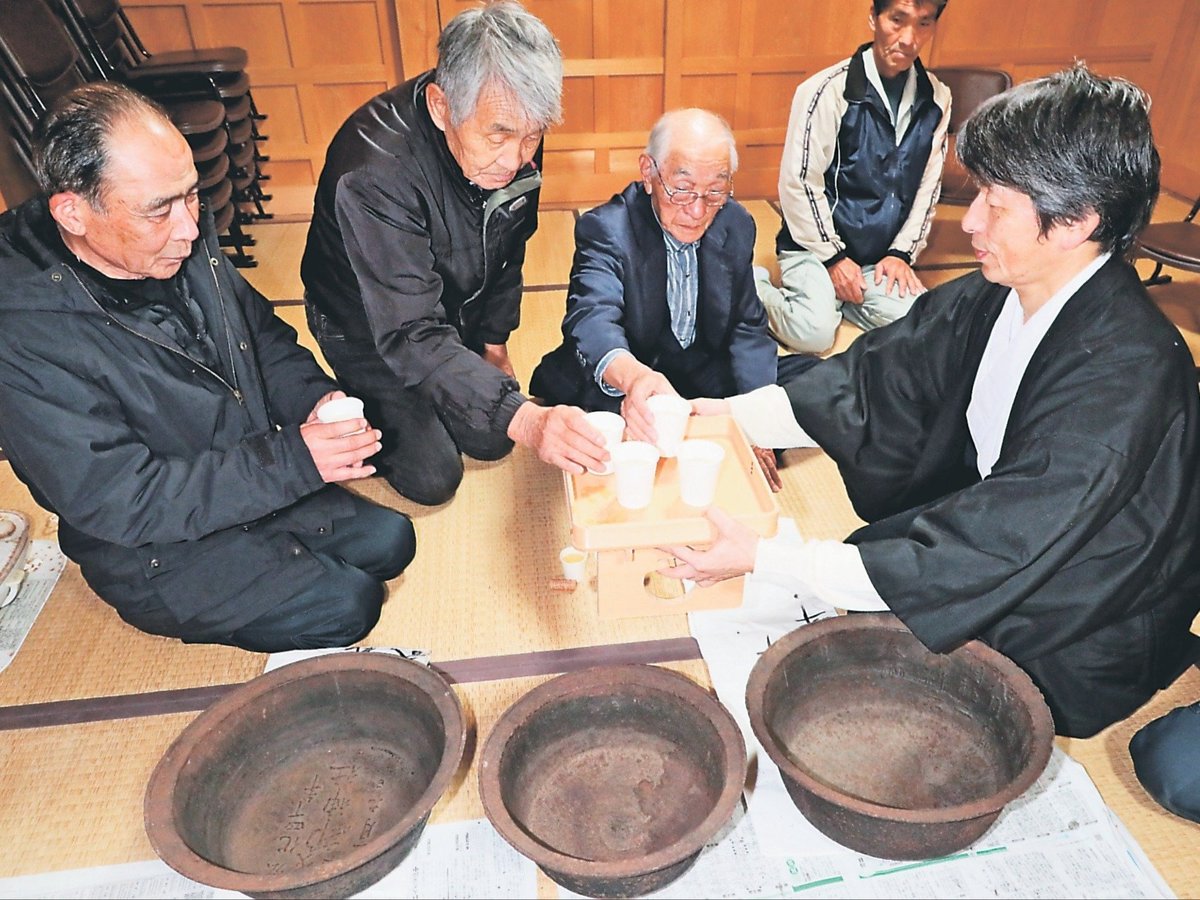 100年以上ぶり？甘酒祭り復活 氷見の礒部神社｜北日本新聞webunプラス