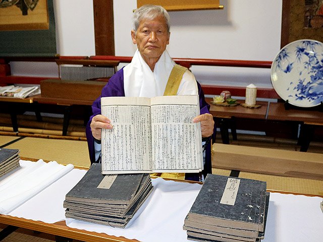 源氏物語の注釈本発見 射水・大楽寺に「湖月抄」全60巻｜北日本新聞webunプラス