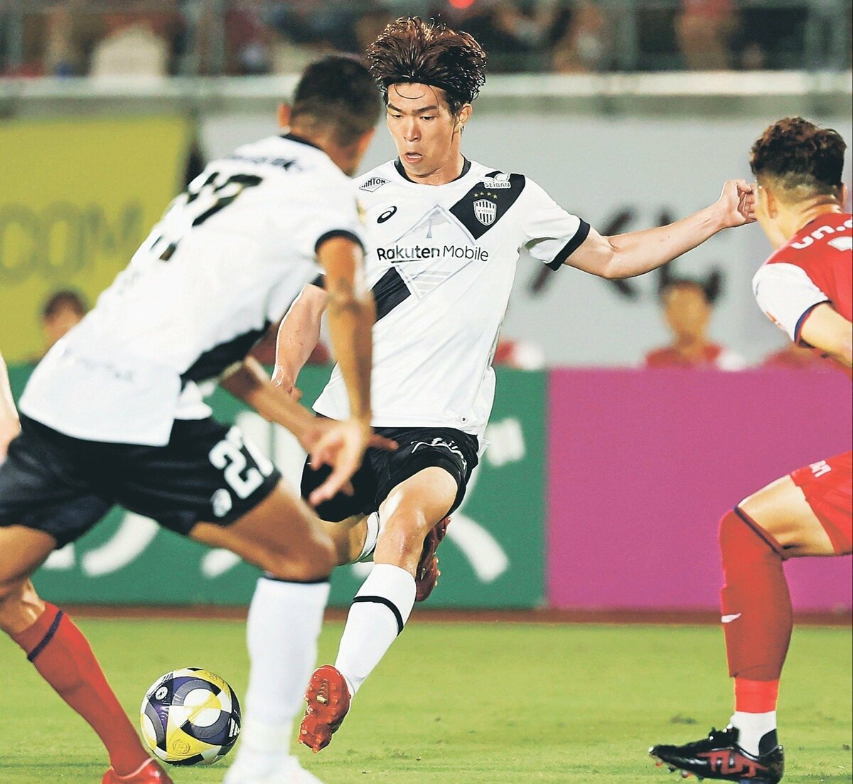 神戸 今季初の首位 Jリーグ｜北日本新聞webunプラス