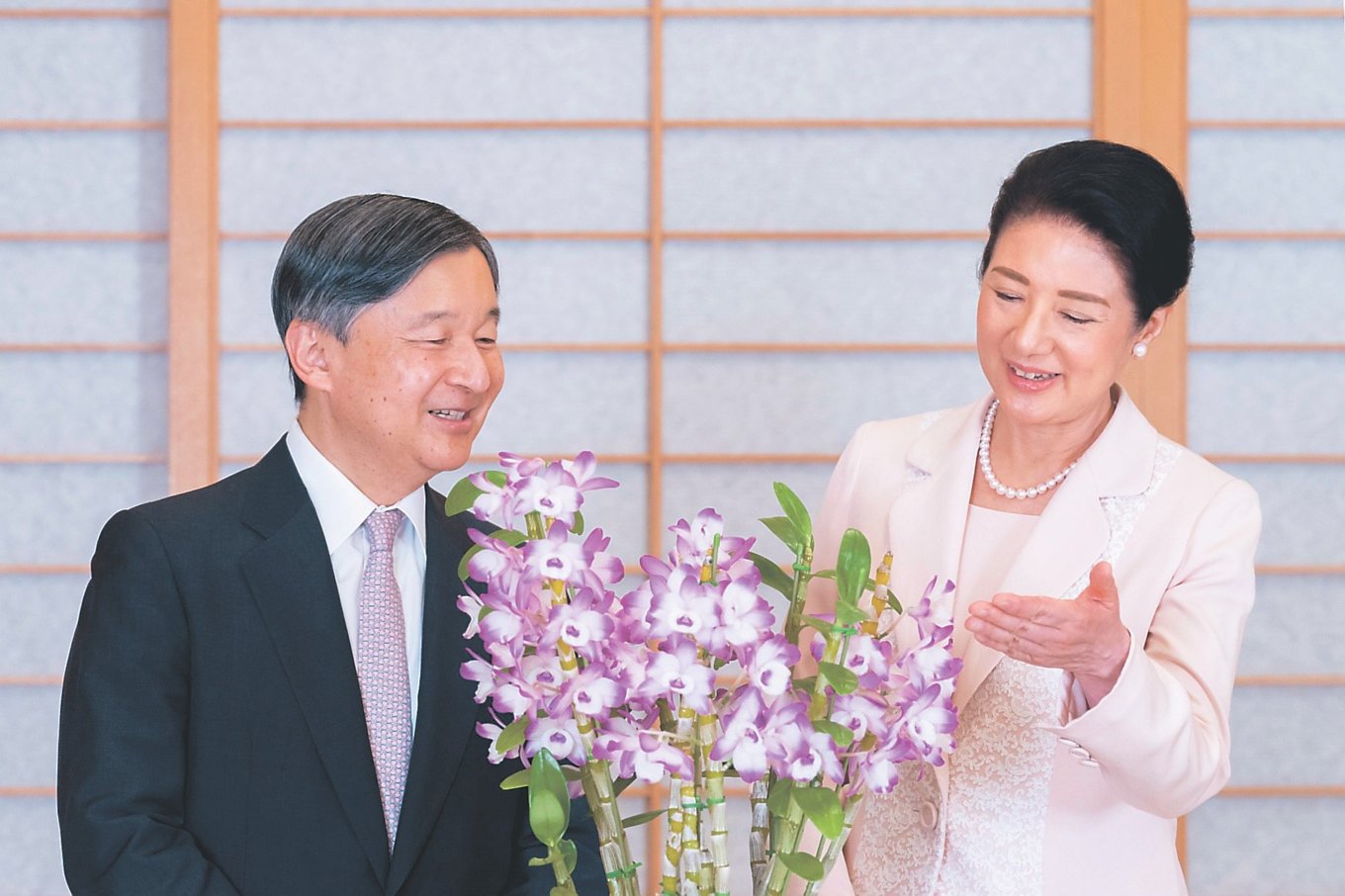 天皇陛下65歳 戦後80年、平和へ思い｜北日本新聞webunプラス