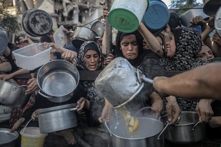 ガザで100人超死亡｜北日本新聞webunプラス