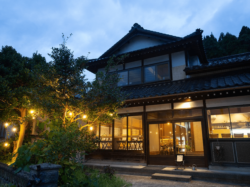 【特集】酔わない夜を③（夜カフェ1）｜北日本新聞webunプラス