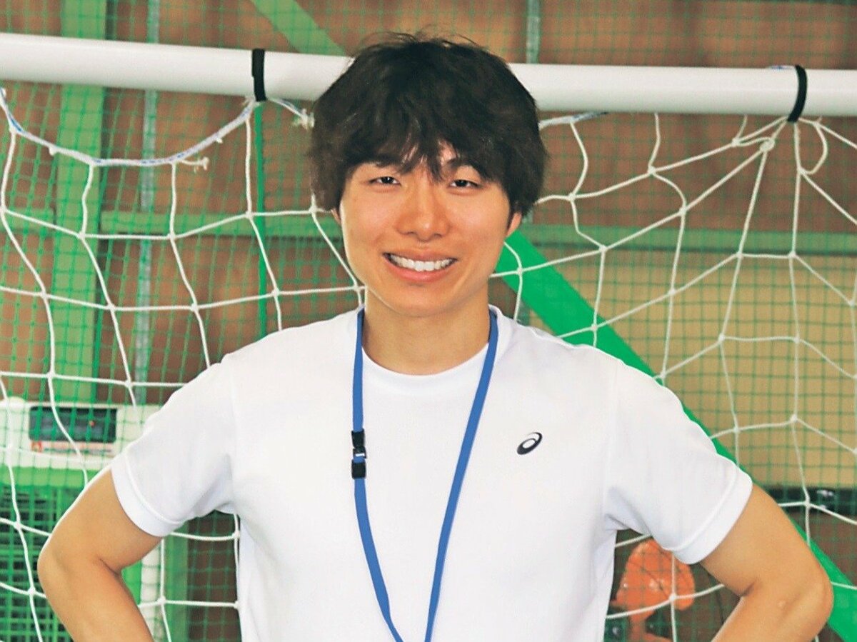 富山の松井さん、吃音経験で他者を救う 8月世界大会、ヒーロー姿で訴え｜北日本新聞webunプラス