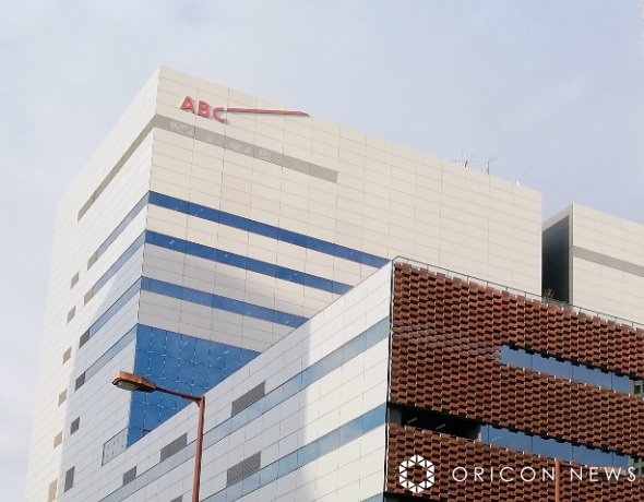 『探偵！ナイトスクープ』突如“新探偵”予告に「急やなあ」騒然…2人？ 「シルエットがまんま」「ちゃんと隠せよ」｜北日本新聞webunプラス